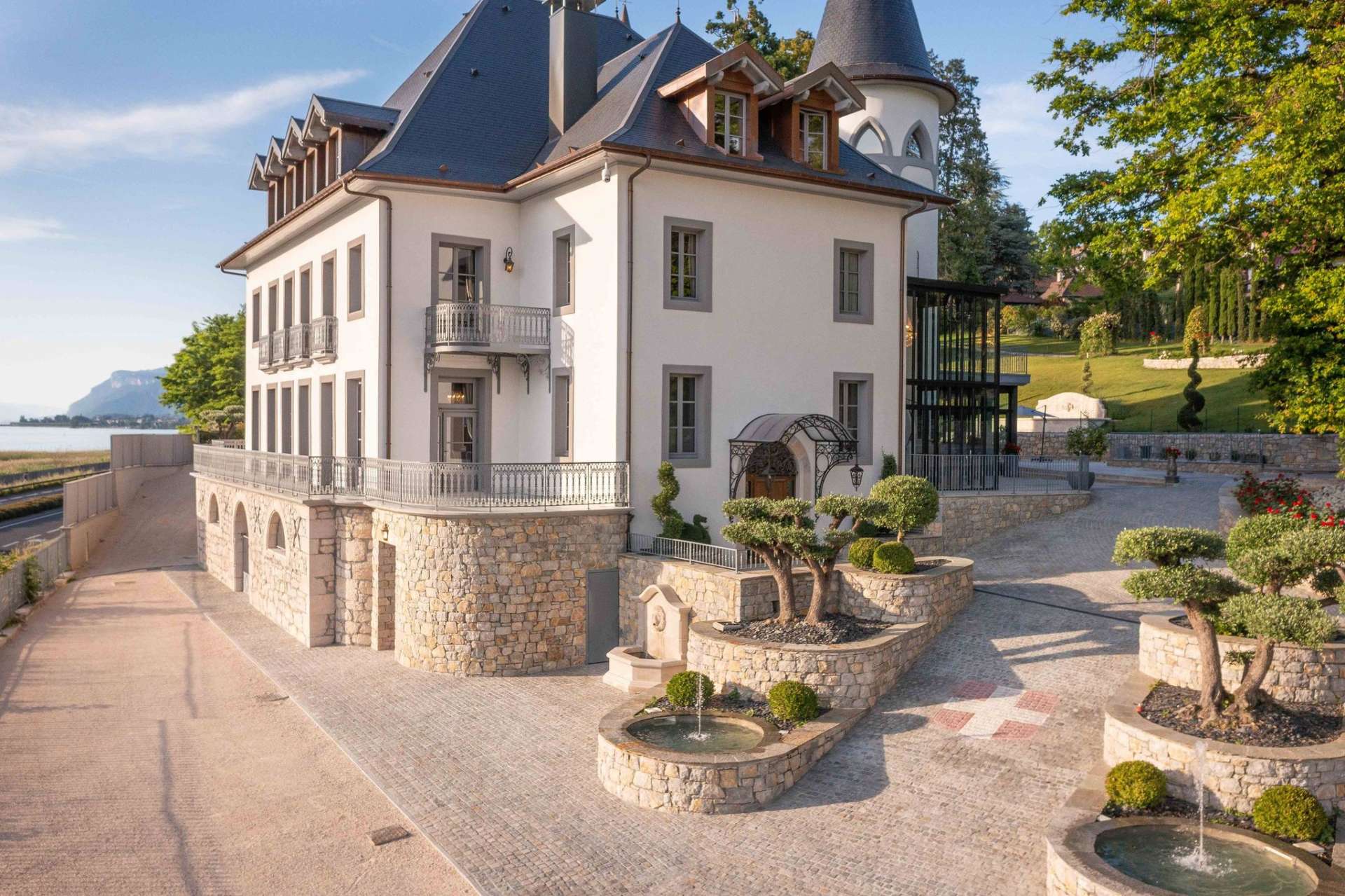 Mariage au bord du Lac du Bourget en Savoie - Château de Tresserve